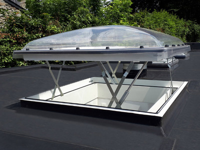 Exutoire de fumée FAKRO pour toit plat